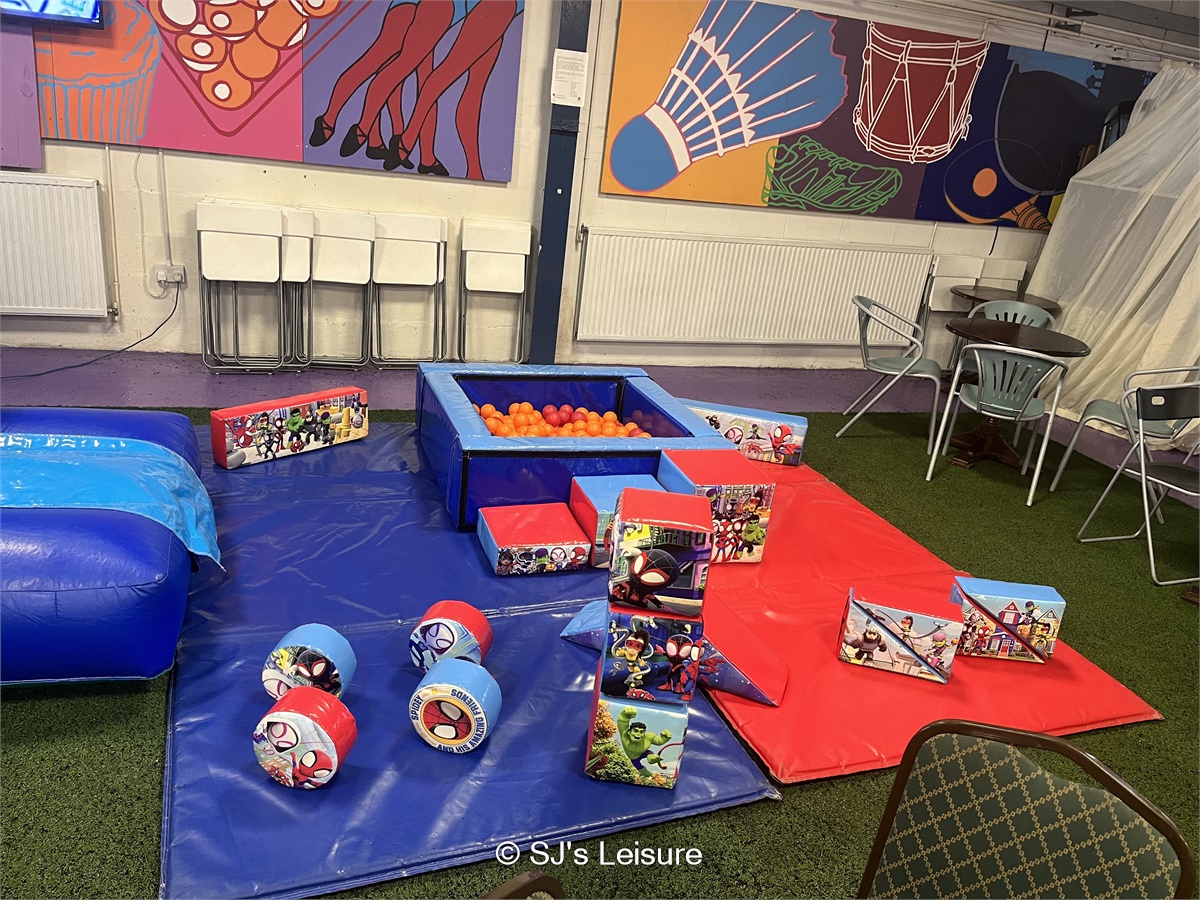 Spidey & His Amazing Friends Soft Play Set Up - Inflatable & Fun ...